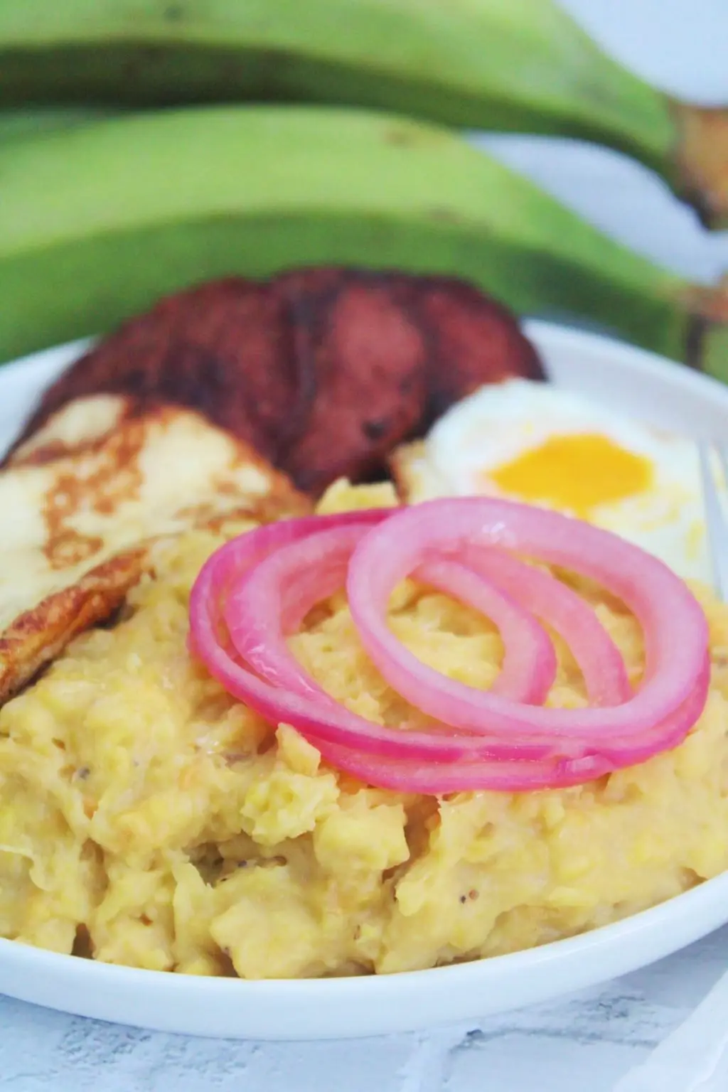Mangu Con Los Tres Golpes (+VIDEO) - The Six Figure Dish