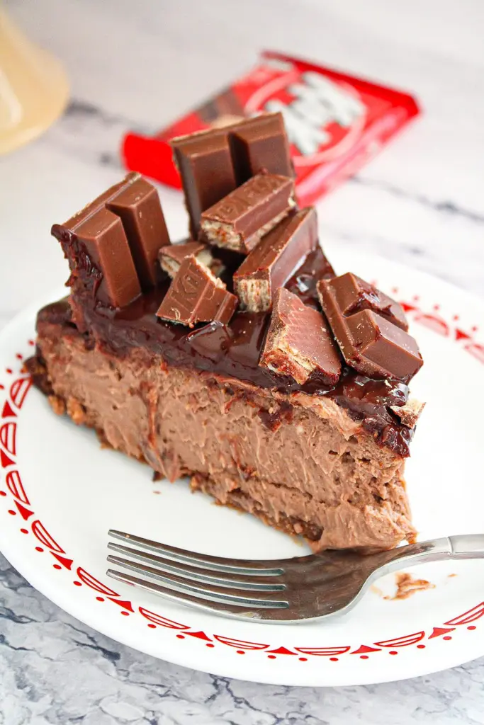 Kit Kat Cheesecake - The Six Figure Dish